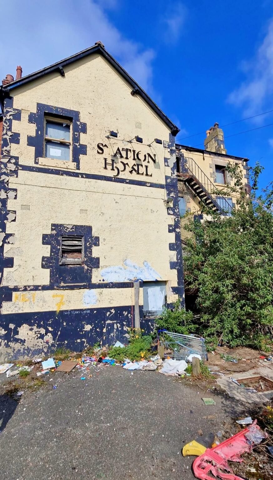 TOTAL Demolition & Strip Outs Contractors Swansea & Cardiff